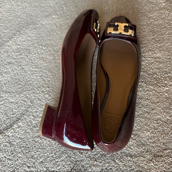 Tory Burch | Shoes | Tory Burch Burgundy Patent Leather Logo Pump ...